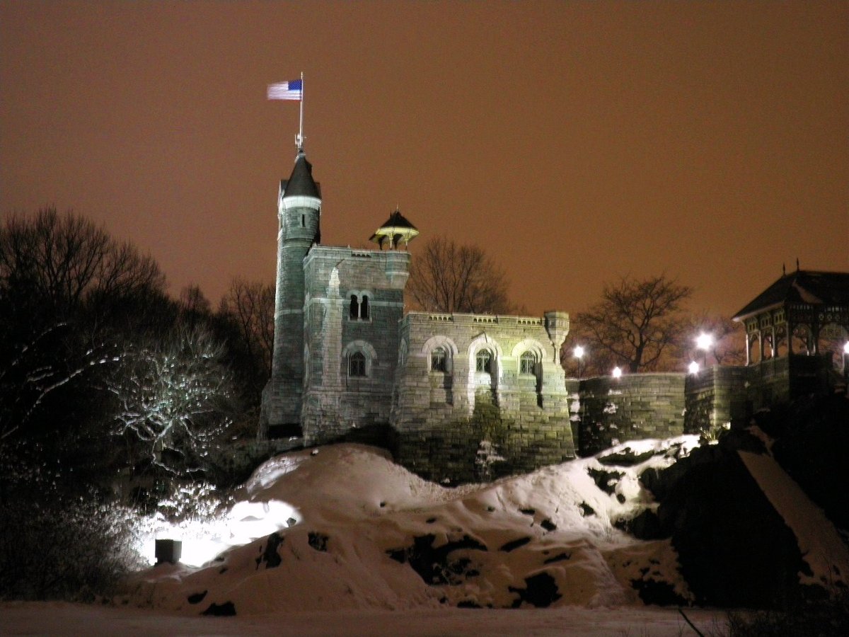 Photo entry: Belvedere Castle on Wintery Night